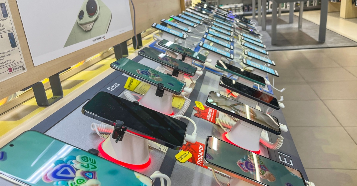 Smartphones: Understanding the recycling process